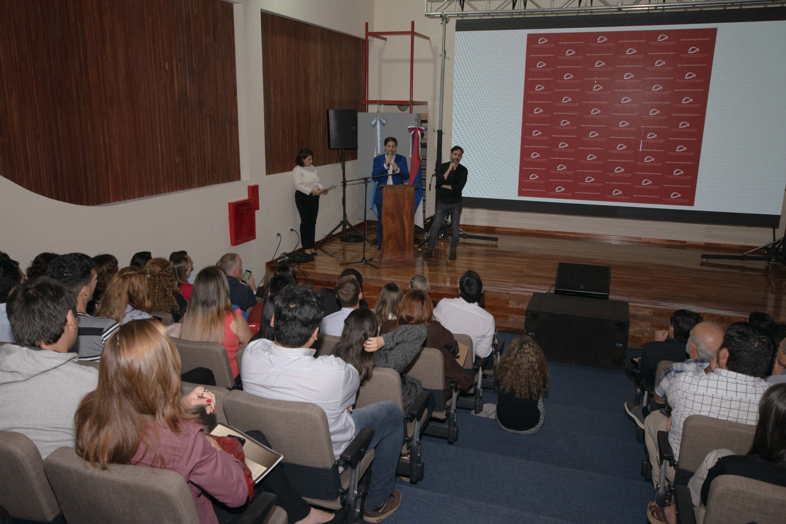 El Instituto Saavedra inicia sus clases en la Modalidad Virtual ...